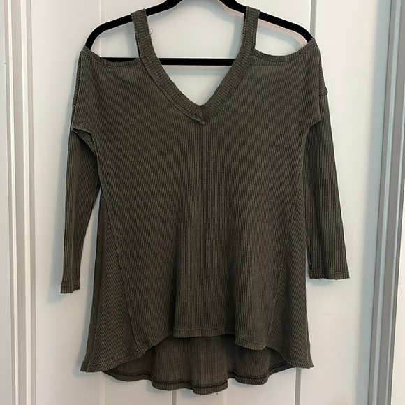 Melrose and Market | Sweaters | Melrose Market Cold Shoulder Long ...